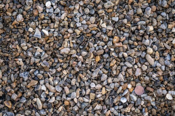 Pea Shingle 10mm | 25kg, 450kg and 900kg bags | Corker.co.uk