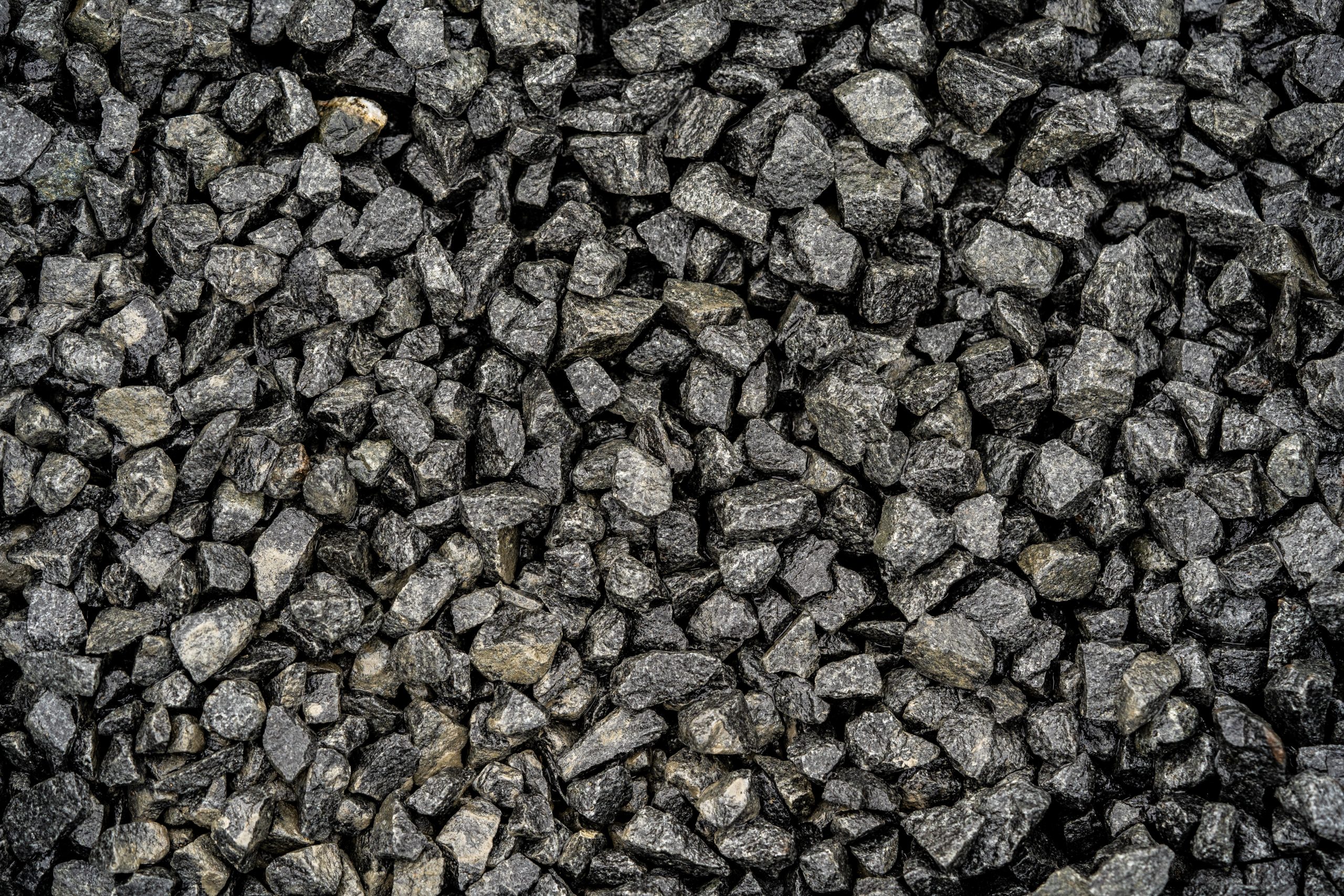Black Chippings 20mm - UK Wide Delivery | Buy Online Today | Corker.co.uk