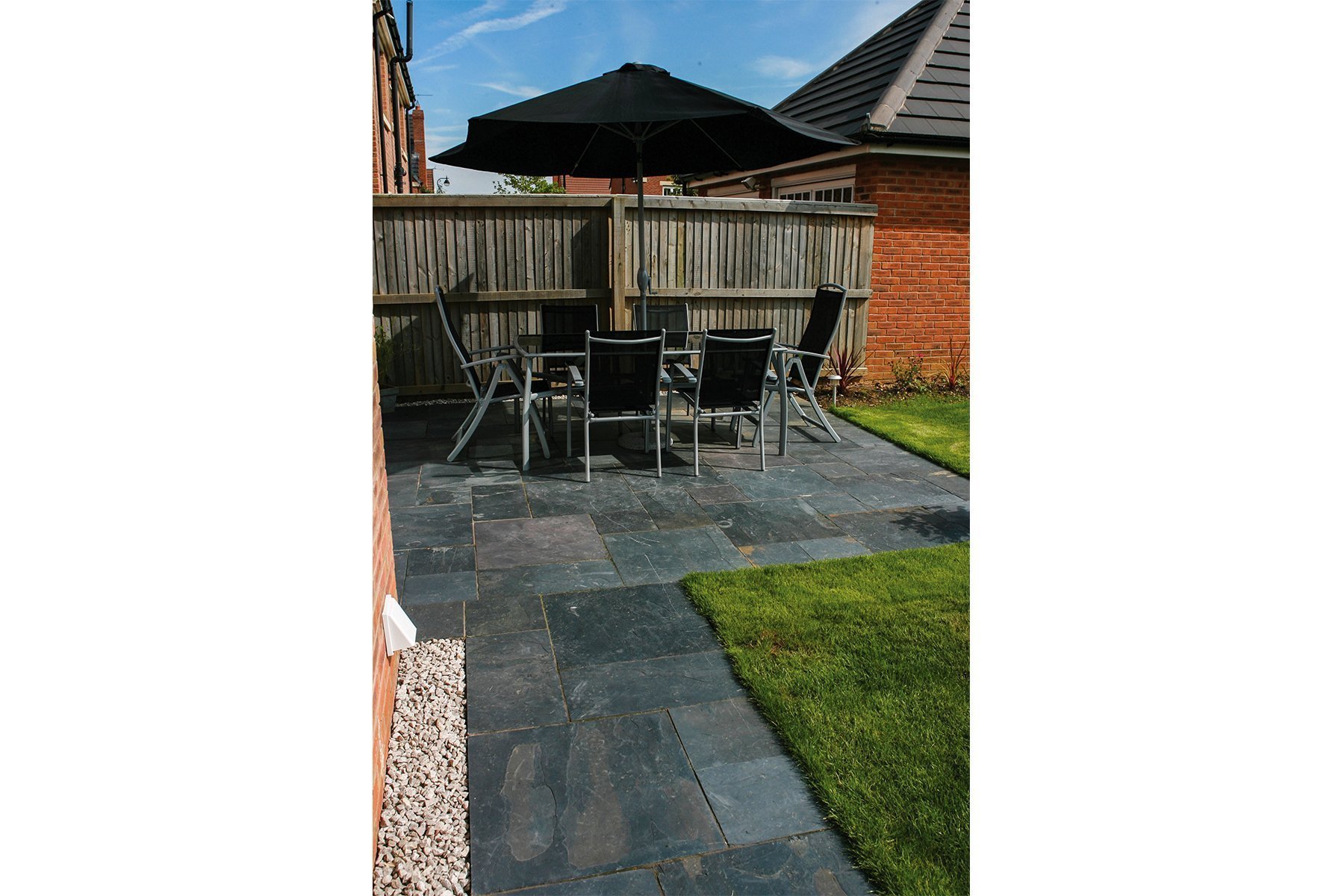 Black Slate Paving - UK Wide Delivery | Buy Online Today | Corker.co.uk