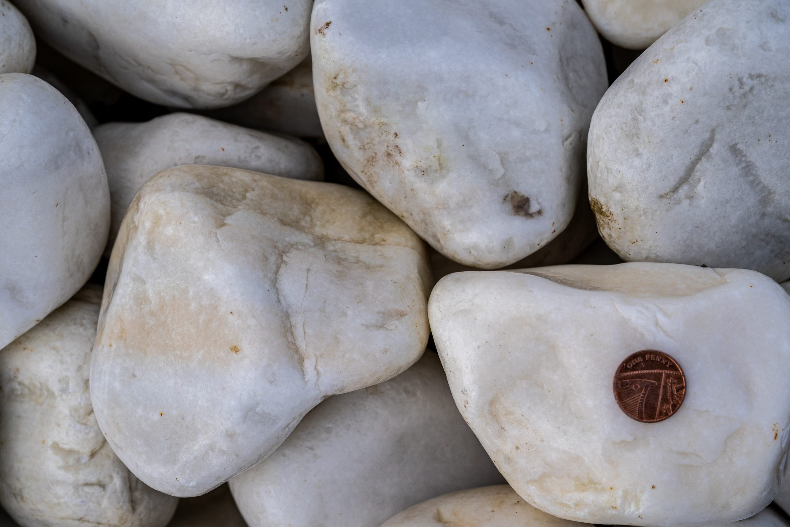 White Cobbles 40-90mm - UK Wide Delivery | Buy Online Today | Corker.co.uk