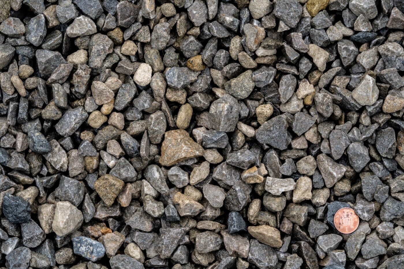 Grey Stone Chippings - UK Wide Delivery | Buy Online Today | Corker.co.uk