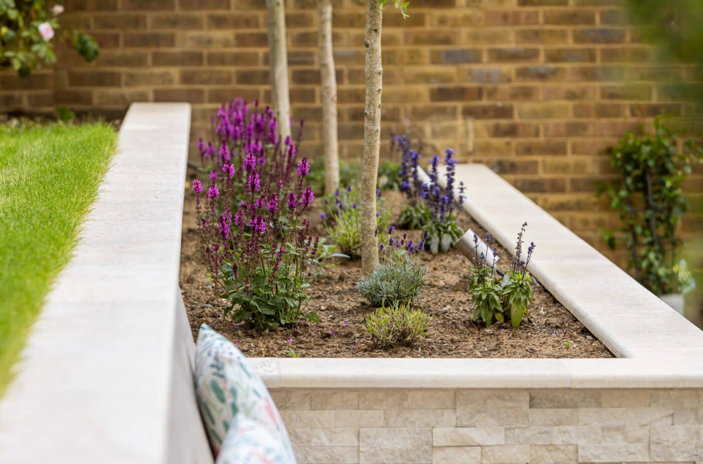 Layla Cream Coping Stone - UK Wide Delivery | Buy Online Today | Corker ...